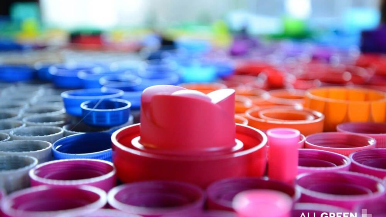 The Importance of Plastic Bottle Cap Recycling - Fanxuncap